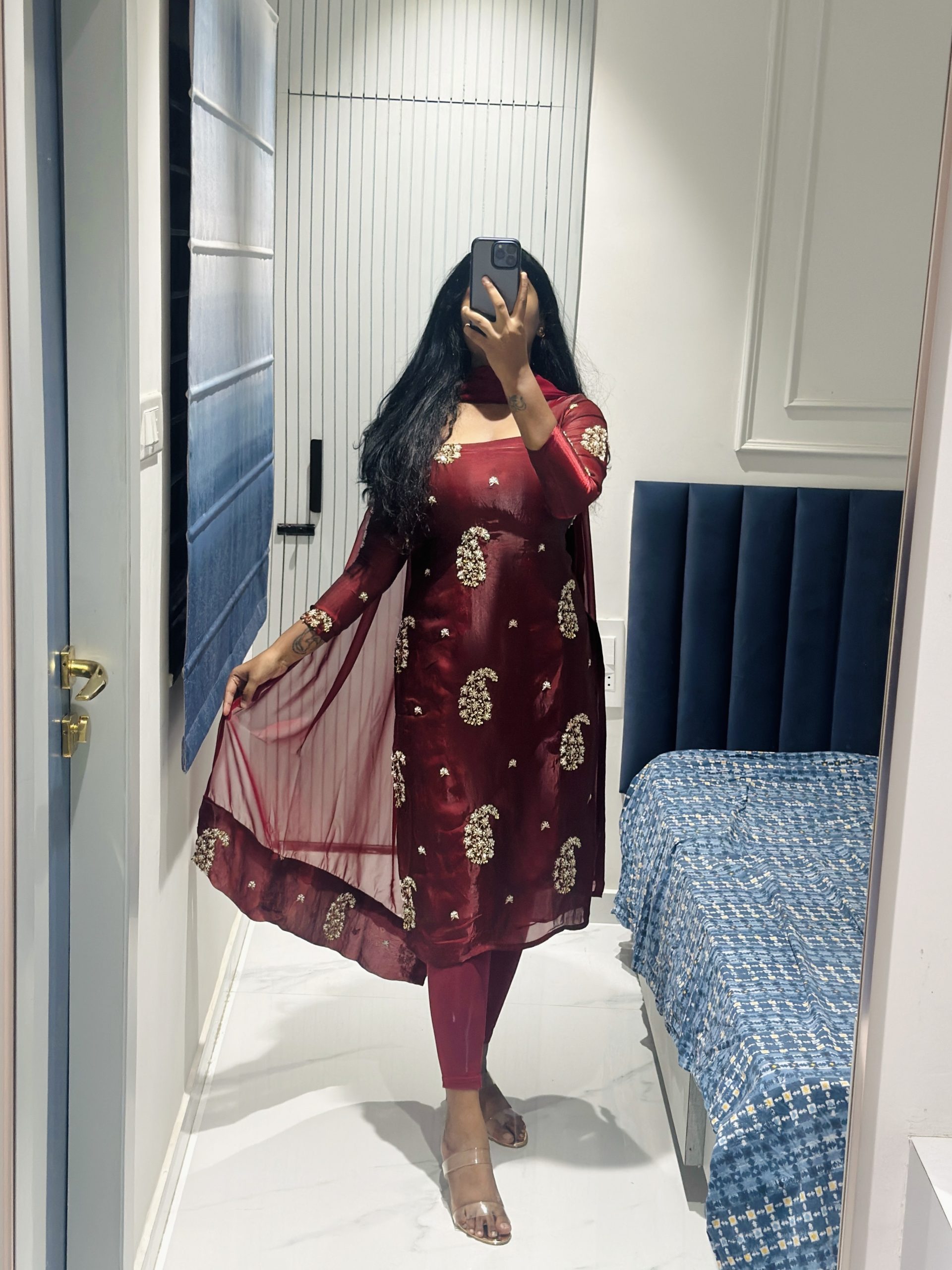 Maroon viscose tissue kurta set – Dharvi By Rachana